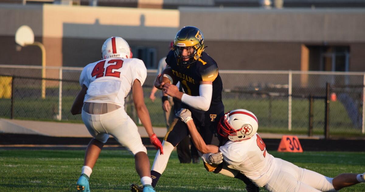 Beloit Turner football team wins second-straight game in commanding ...