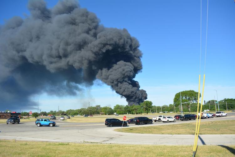 Fire Chief: Chemtool fire could last days | Illinois News ...