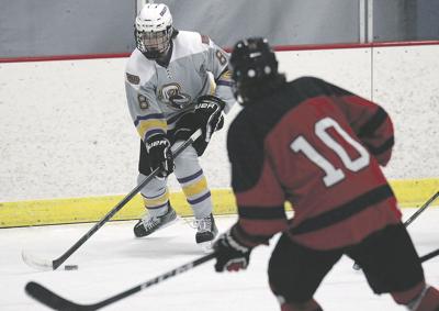 Beloit Memorial boys hockey team will lean on goaltender Jameson ...