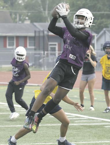 Brad Dement looks for stronger Beloit Memorial football team this fall ...