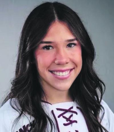 Beloit native Kamdyn Davis prepares for road trip with UM-Duluth hockey ...