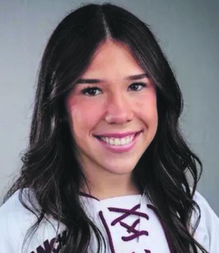 Beloit native Kamdyn Davis prepares for road trip with UM-Duluth hockey ...