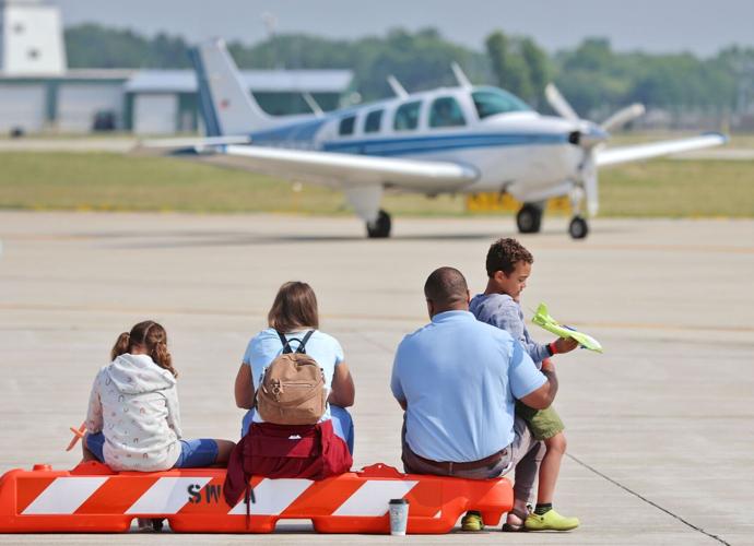 Stateline Area residents ‘fly-in’ to breakfast at Bessie’s, Southern ...