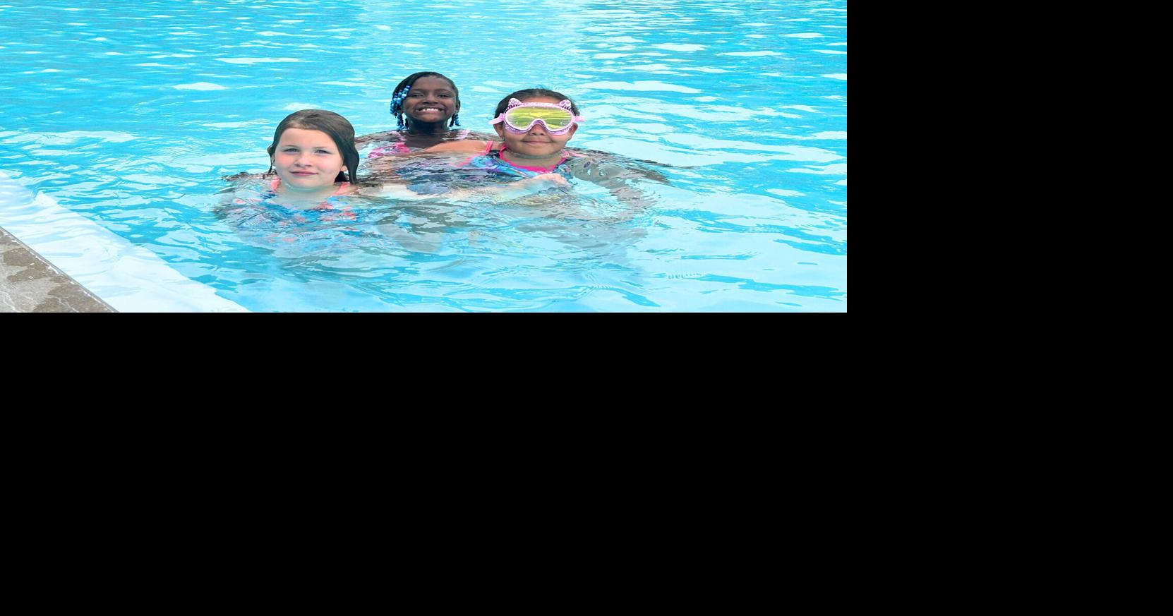 Krueger Pool fans line up for a cool dip | Local News | beloitdailynews.com
