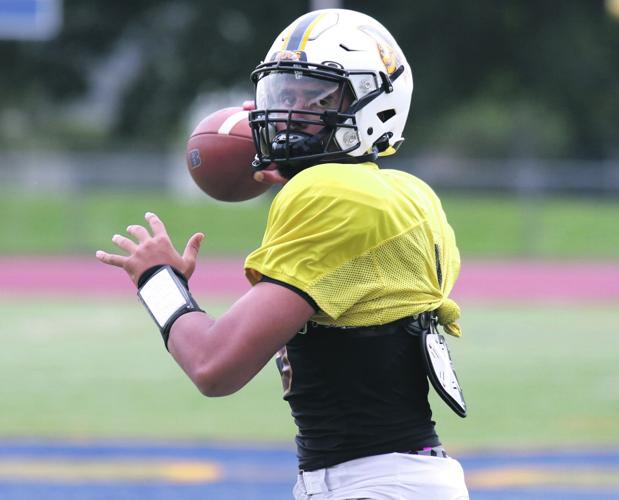 Young Beloit College football team opens at Rockford University ...