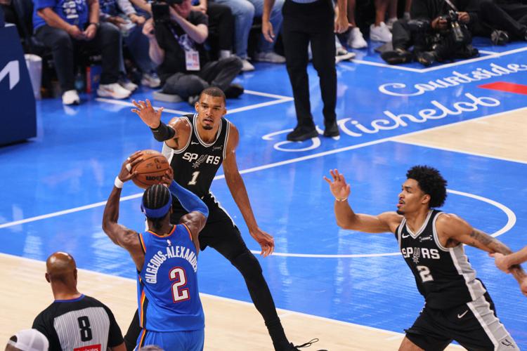 Gilgeous-Alexander tips his cap after Thunder fall to Spurs in Game 7 ...