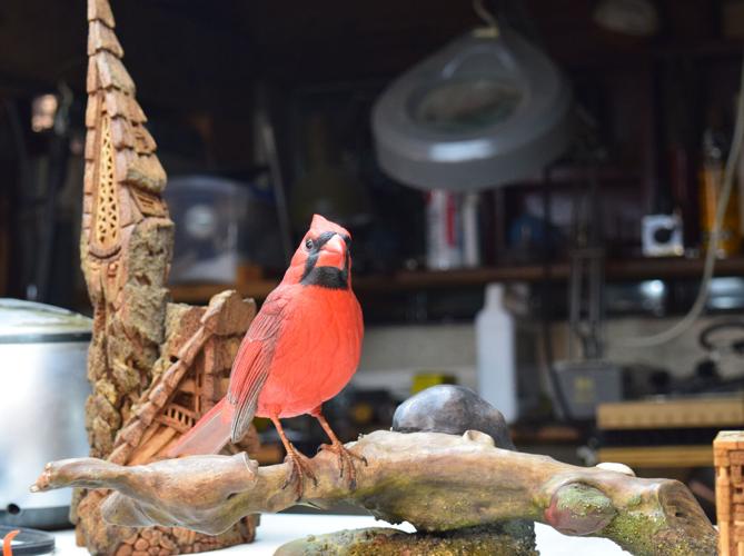 Clinton man finds hidden talent, becomes award-winning carver ...