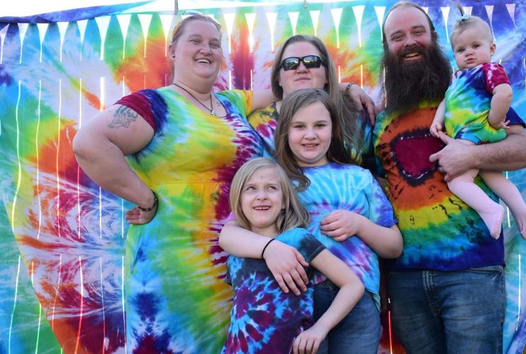 Katie Howes learns to 'let it happen' with the art of tie-dye ...