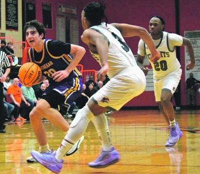Brayden Olson hits game-winning three to send Hononegah boys basketball ...