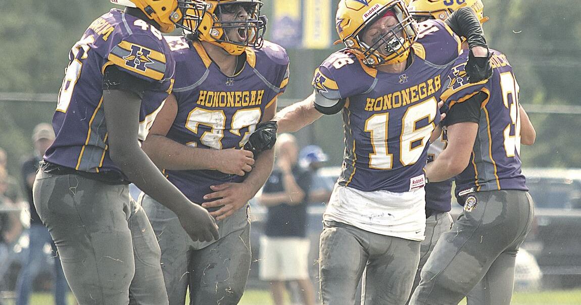 Cole Warren leads Hononegah to victory in hot Saturday duel | Sports ...