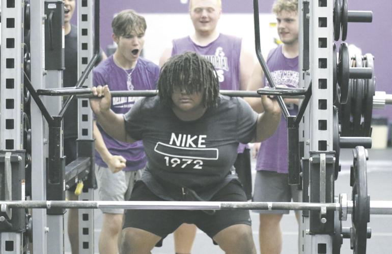 Brad Dement looks for stronger Beloit Memorial football team this fall ...