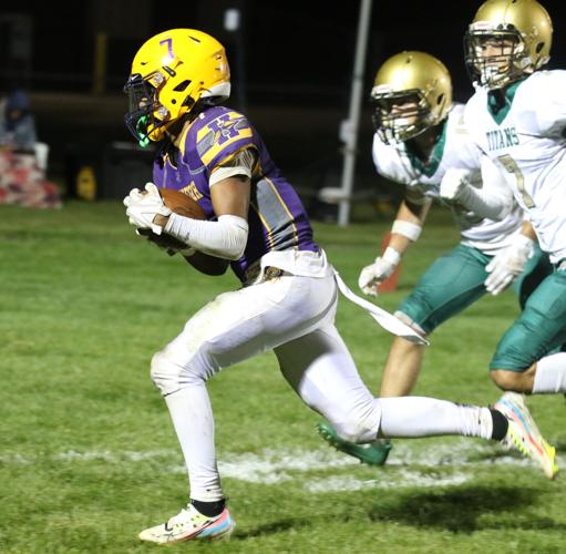 Rockford Boylan pulls away to hand Hononegah football team first loss ...