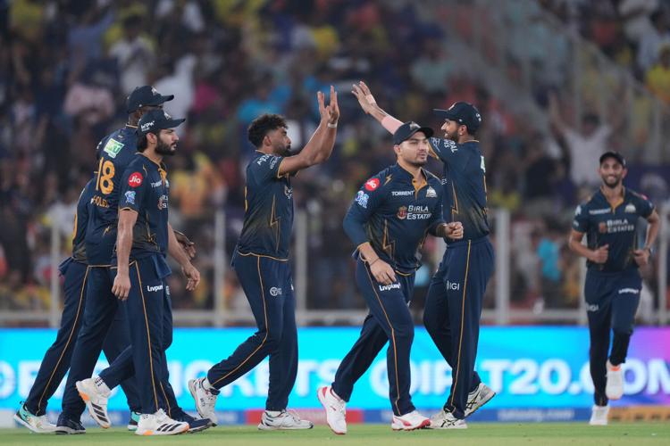 Gujarat thumps Chennai to seal qualifier 1 spot in Indian Premier ...