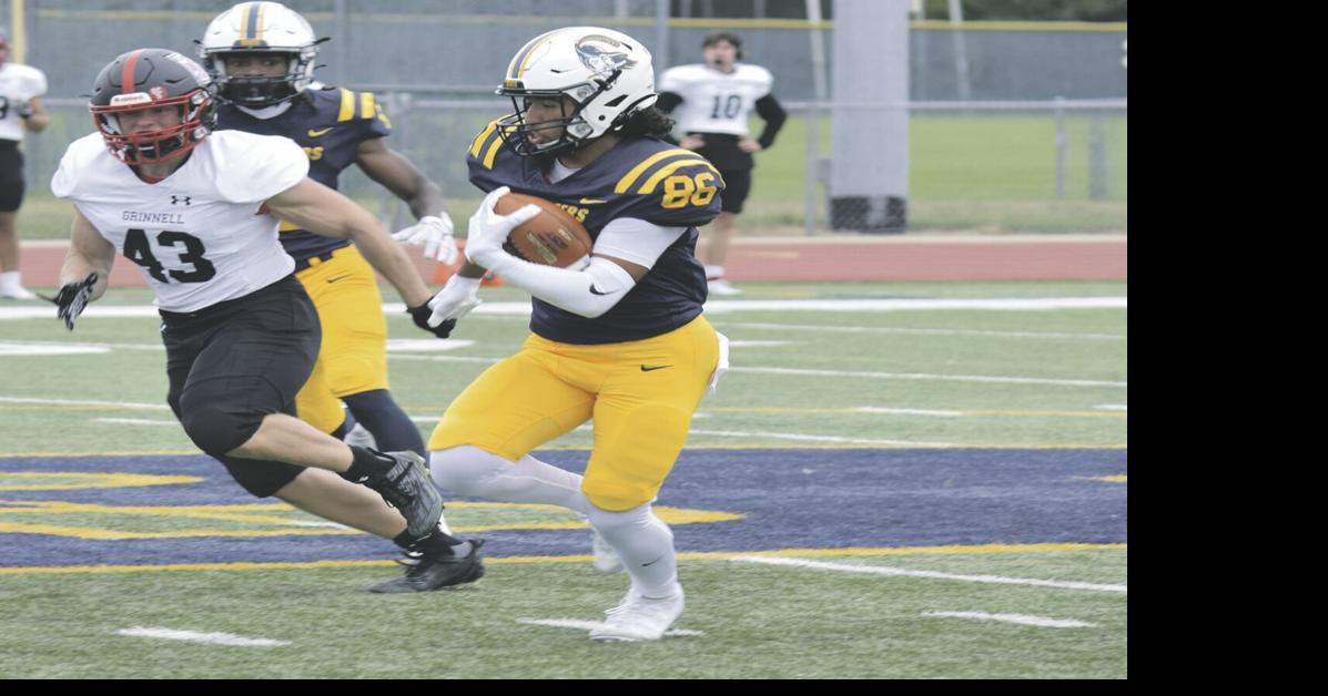 Beloit College football blows lead in loss to Grinnell | Sports ...