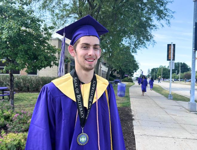Beloit Memorial launches 326 graduates to next stages in life ...