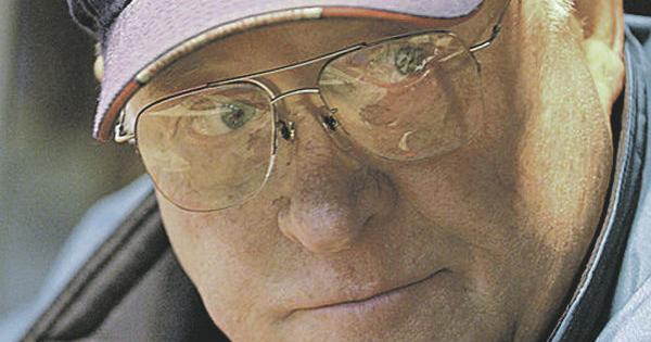 Hockey legend Jerry Edwards passes away | Sports | beloitdailynews.com