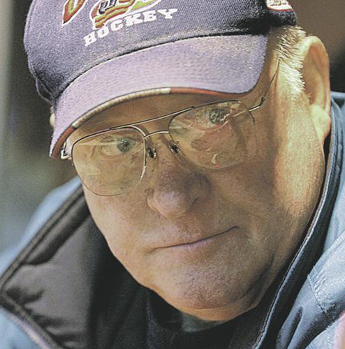 Hockey legend Jerry Edwards passes away | Sports | beloitdailynews.com