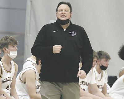 Hononegah basketball coach Mike Miller retiring | | beloitdailynews.com