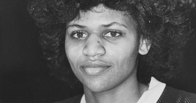 KNIGHT TO REMEMBER: Marsha Housley was female basketball pioneer ...