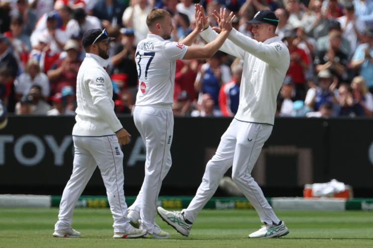 20 wickets fall on a record-breaking Day 1 of the fourth Ashes test ...