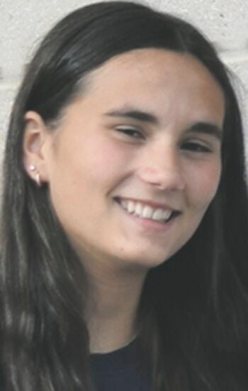 Hononegah's Kylie Simpson finishes first at NIC-10 Conference Meet ...