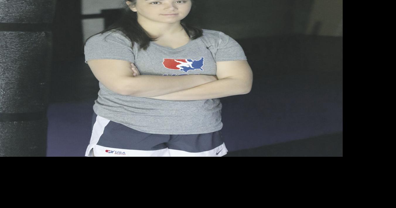 Roscoe native Rose Casioppi to wrestle for Iowa Hawkeyes | Sports | beloitdailynews.com