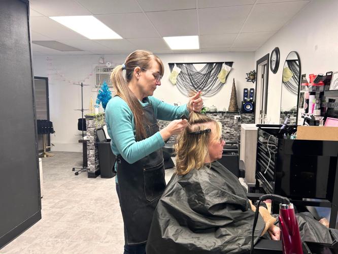 Local retail stores hoping for late Christmas rush | Local News ...