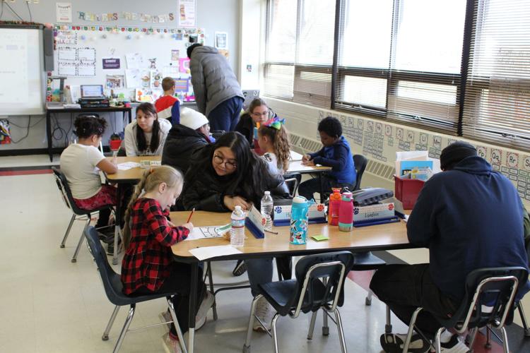 Converse students in Beloit meet their UW-Whitewater pen pals ...