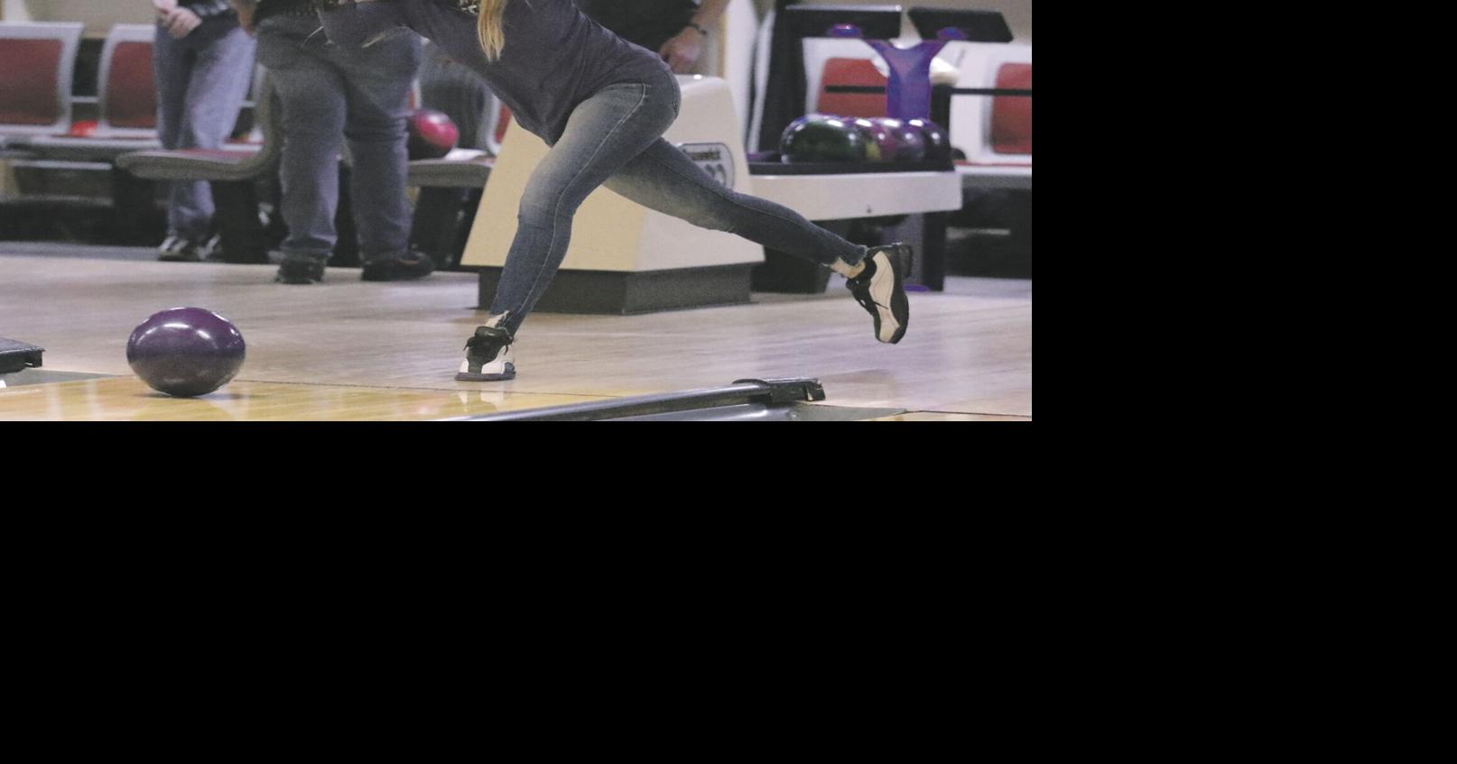 BDN Holiday Bowling Tournament draws young and old | Sports ...