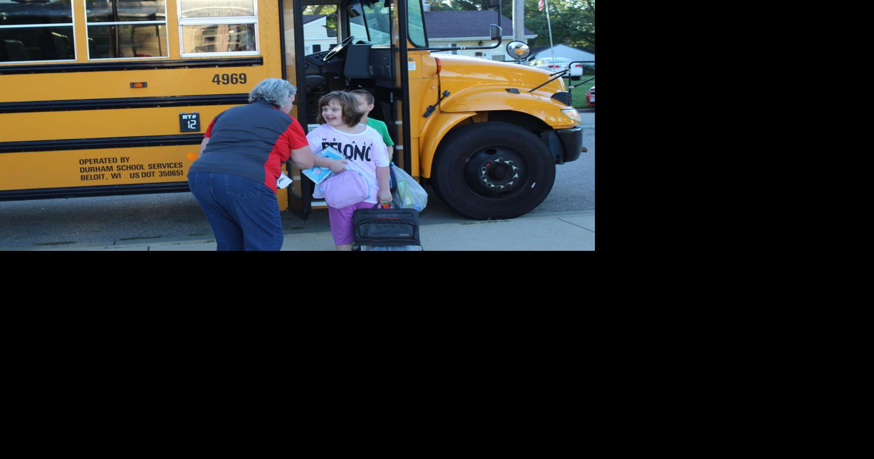 Beloit children head back to school at Converse Elementary, McNeel ...