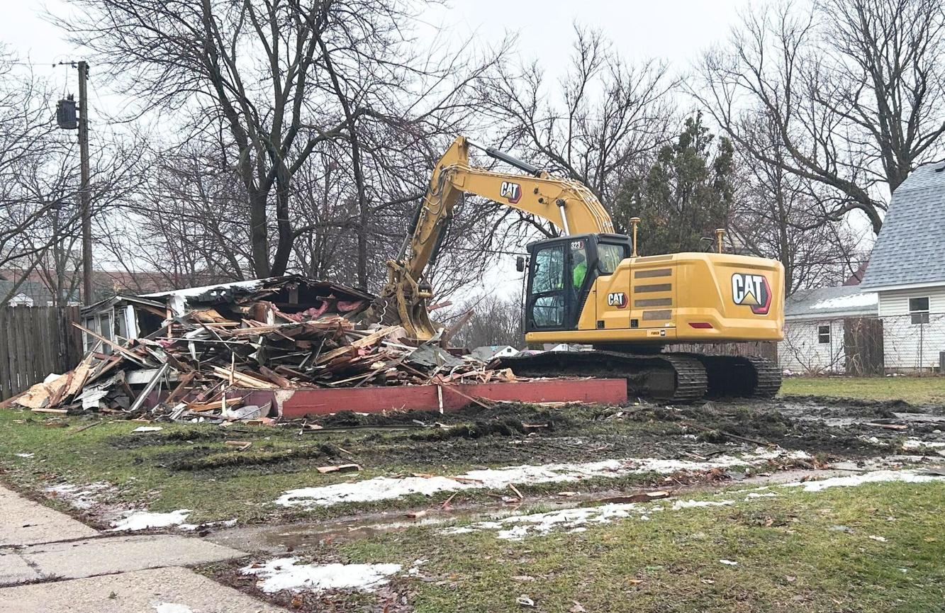 Criticism, support voiced for possible Lincoln Academy expansion ...