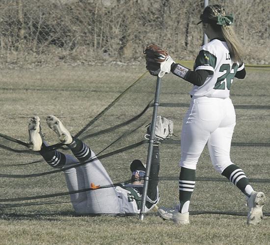 PREPS: Cami Carter's arm, bat power North Boone past Hononegah | Sports ...