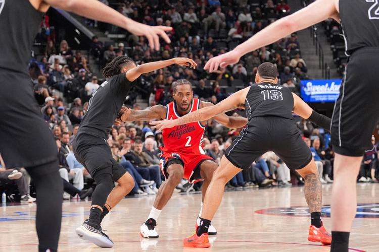 Kawhi Leonard, James Harden fuel fast start as Clippers rout Nets 126 ...