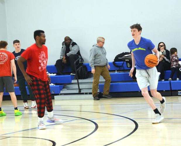 3-on-3 basketball tournament draws eight teams in Beloit | Local News ...