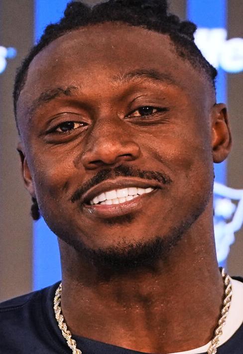 Brown in 'awe' to join childhood favorite Patriots | National Sports ...