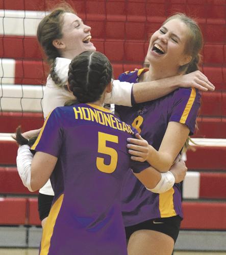 Hononegah girls volleyball continue hot season with regional ...