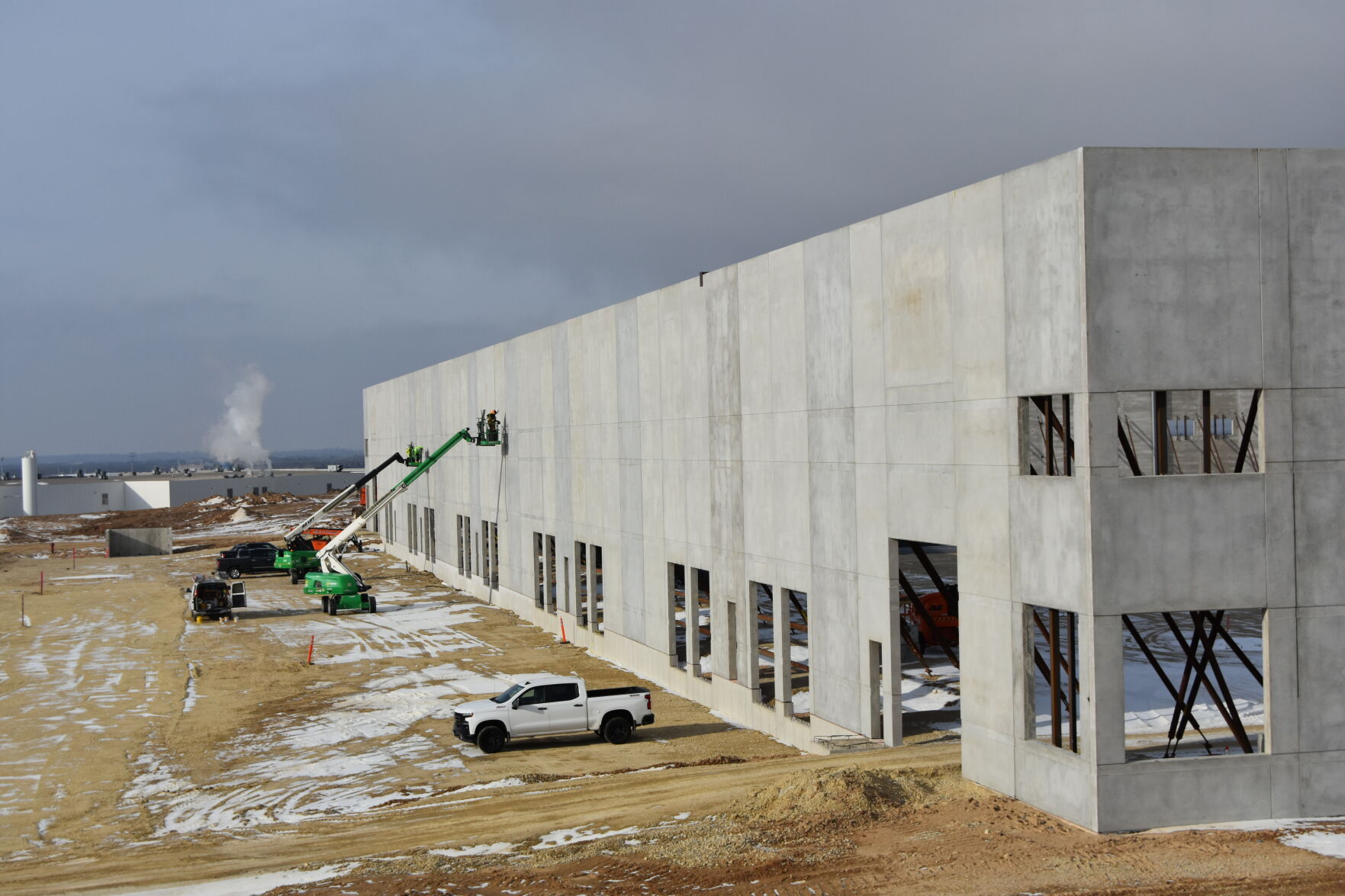New Gateway district warehouse being built for Schreiber Foods ...