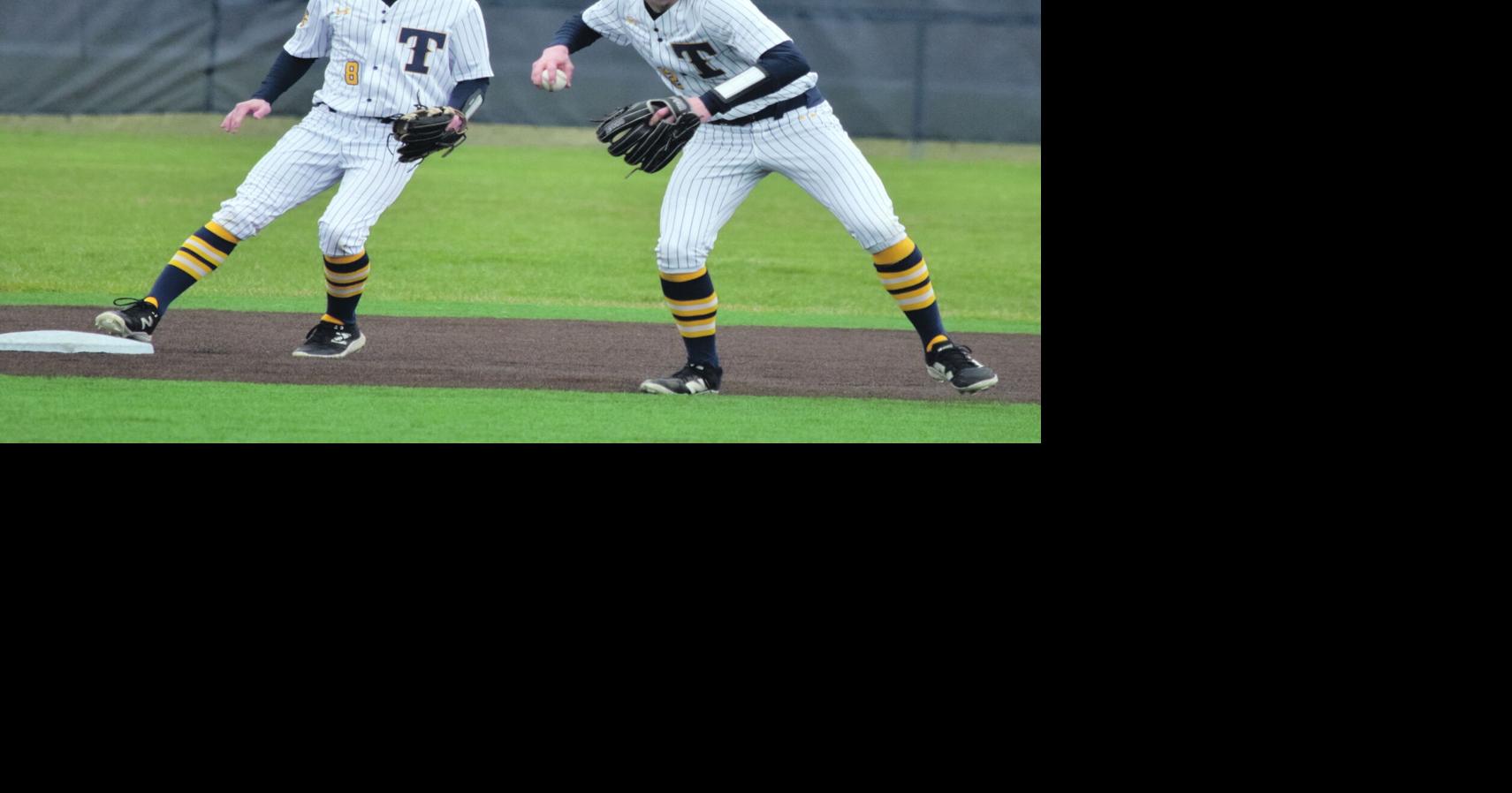 Beloit Turner baseball team staves off East Troy rally for victory ...