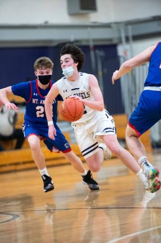 Brattleboro boys run away from rival MAU | Sports | benningtonbanner.com