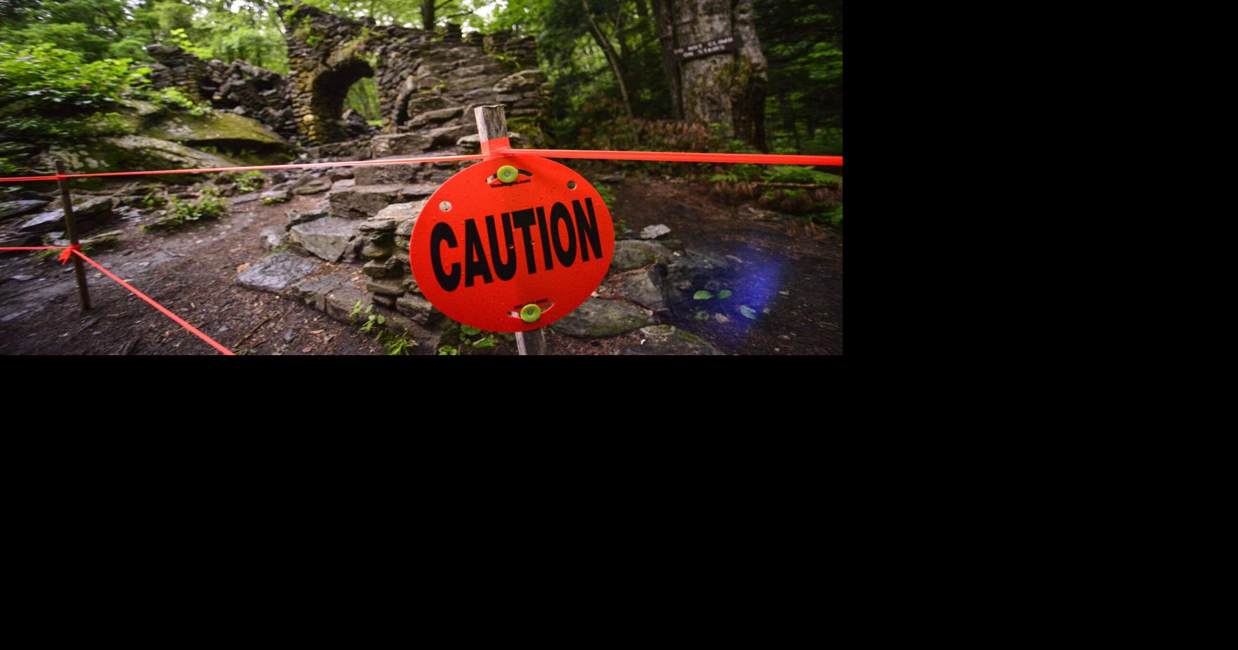 PHOTOS: Madame Sherri stairs partially collapse | | benningtonbanner.com