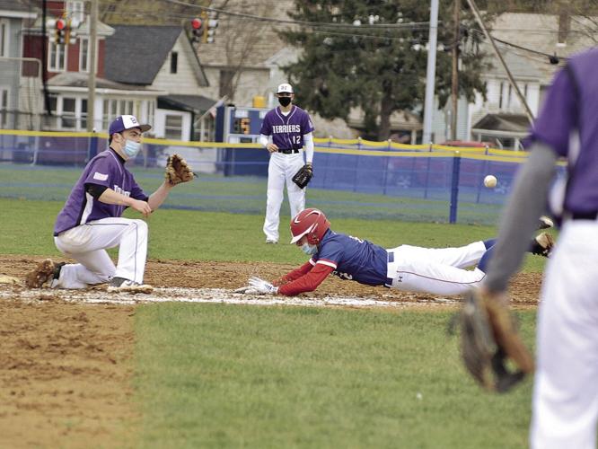 Patriots hold on, edge Bellows Falls in opener | Sports ...