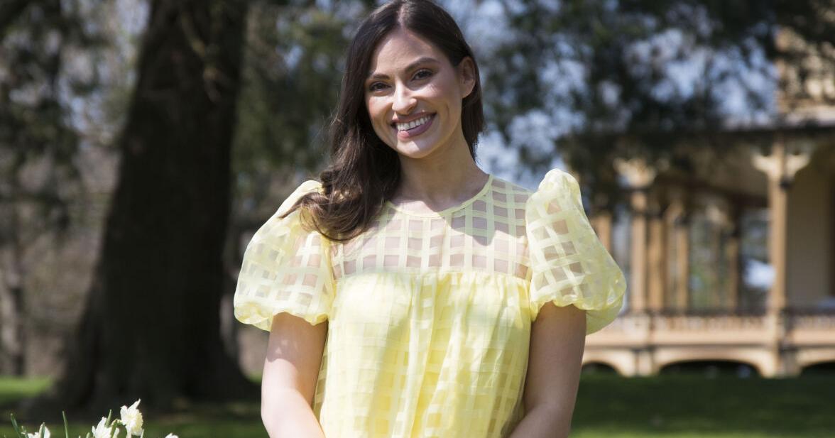 Miss Vermont speaks about mental health | Community News ...