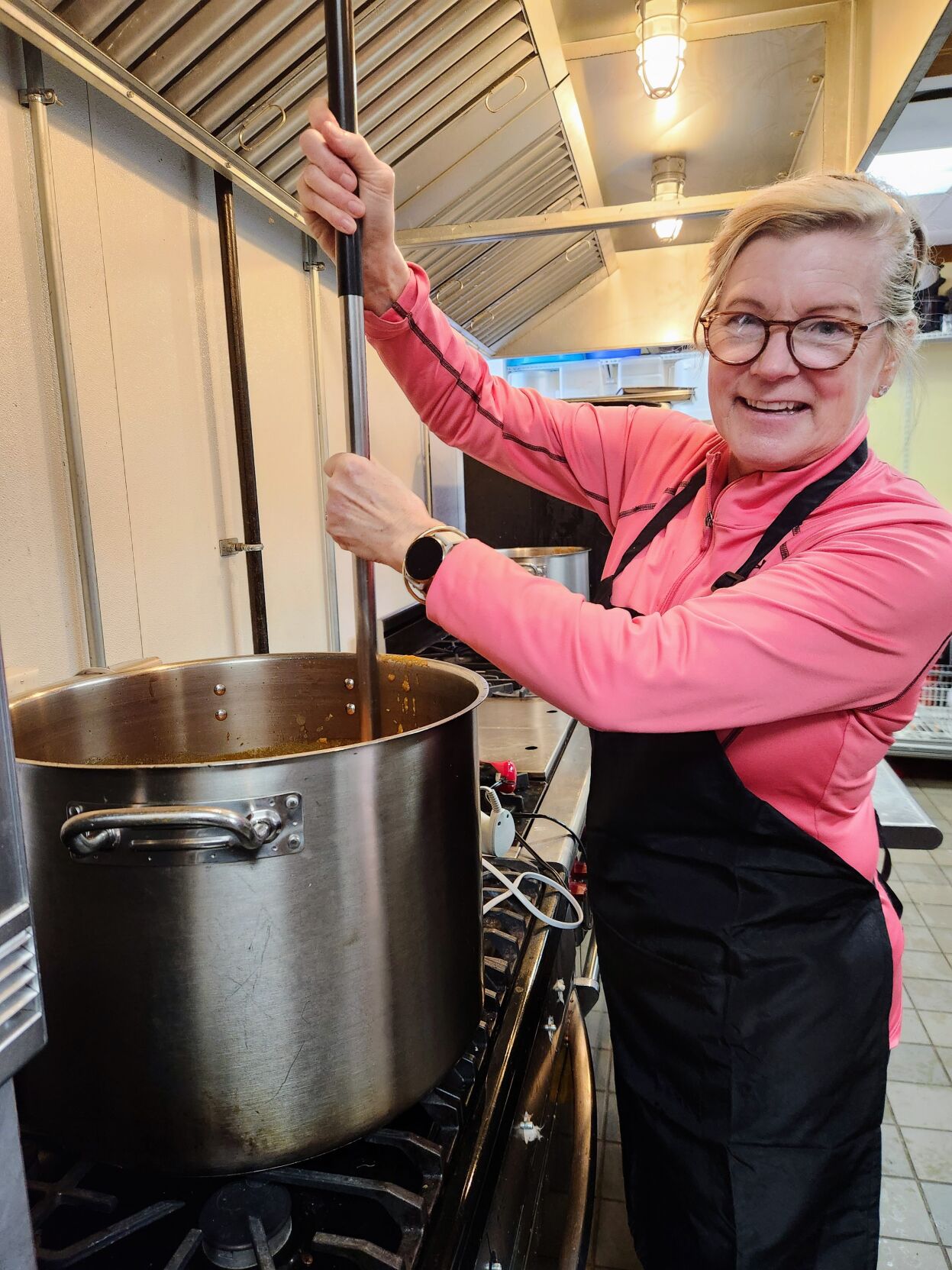 Grateful Hearts preps for the food-insecure during the holidays | Local ...