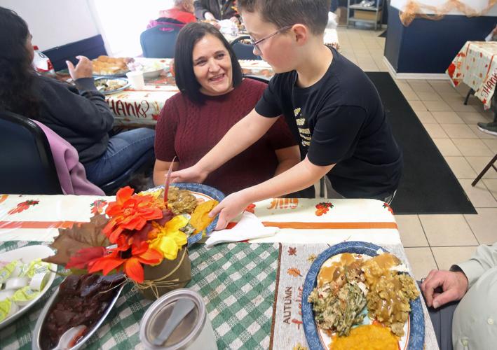 Annual Thanksgiving meal at Harvest House welcomes community as family ...