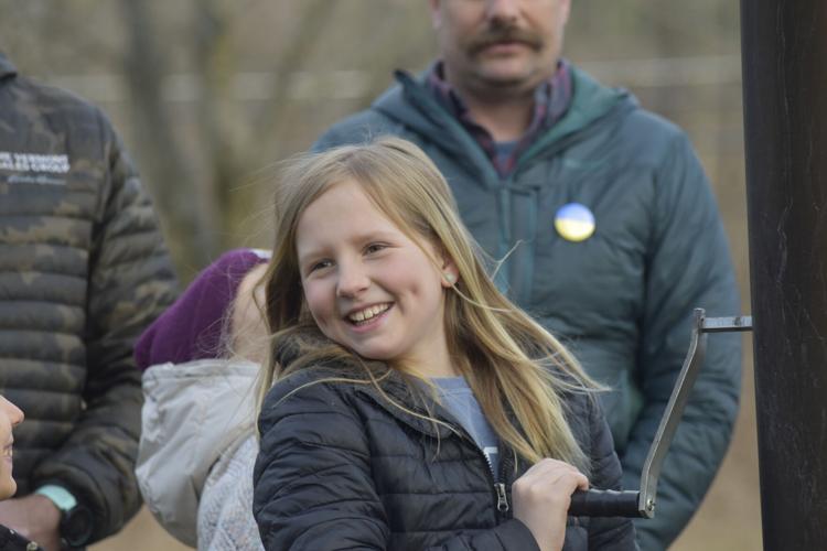 With family and friends in their hearts, Northshire relatives raise ...