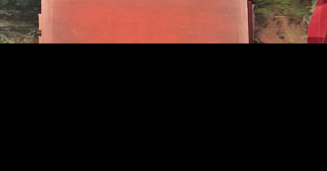 Actor Oliver Wadsworth closes his one-actor play this weekend ...