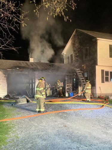 Crews’ swift response knocks down Arlington house fire quickly | Local ...