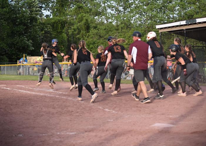 Berne-Knox Westerlo outlasts Hoosick Falls for sectional title | Sports ...