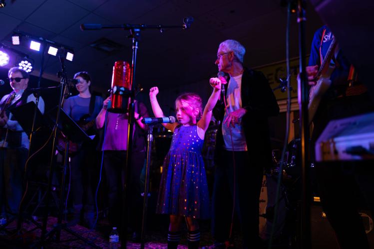 'It was Lila's fight song' Lively Bennington benefit raises $10,000 for ...