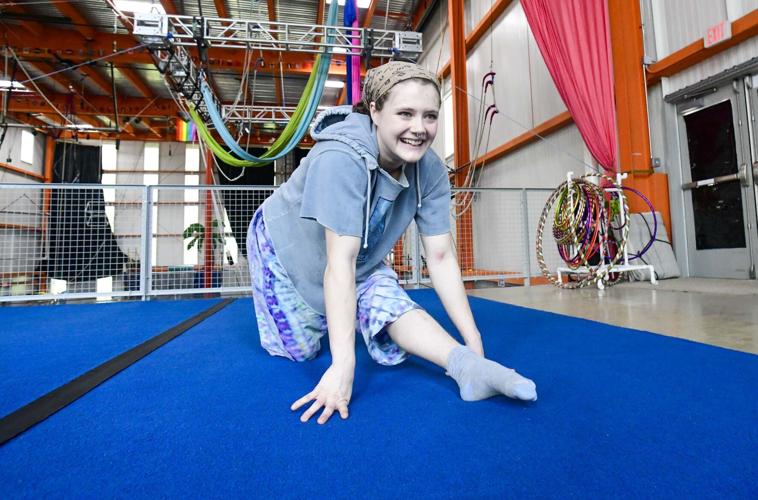 Circus artist goes 'full circle' | Local News | benningtonbanner.com